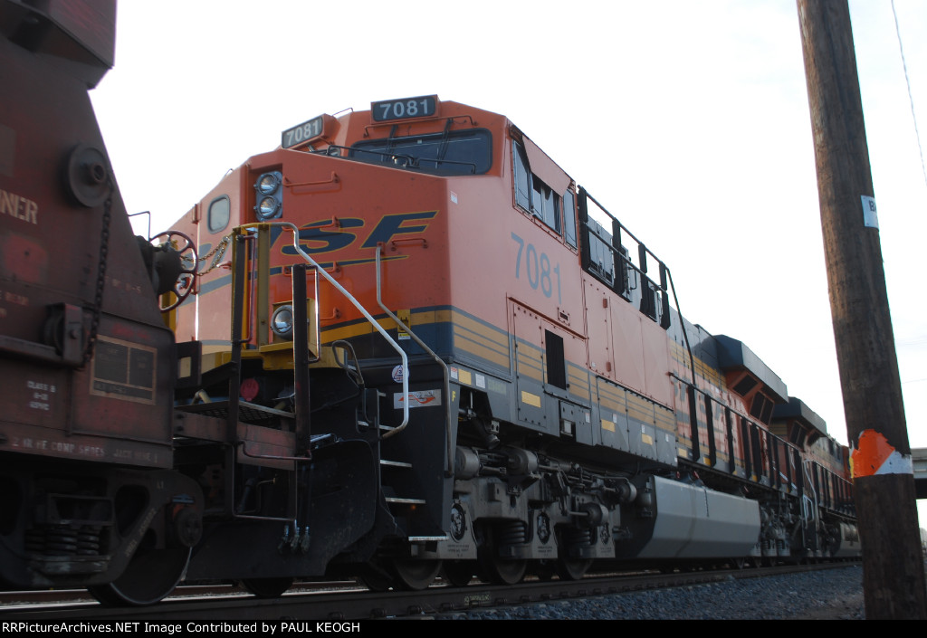 BNSF 7081 waits for a New Crew to take Her west towards BNSF Clovis NM.